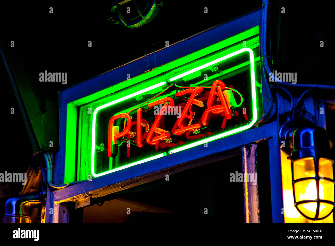 Neon pizza sign hi-res stock photography and images - Alamy