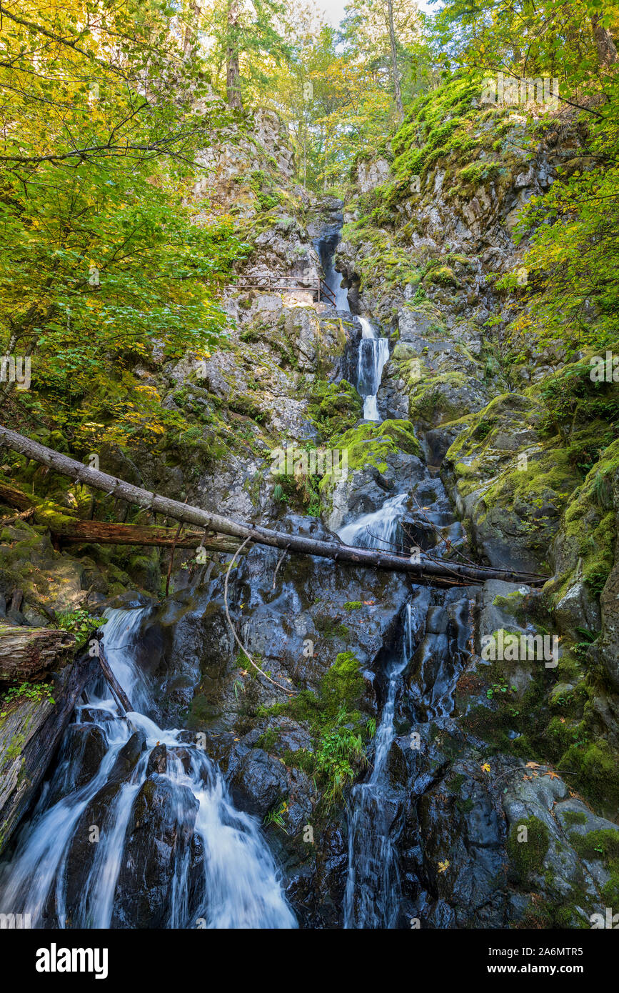 Beacon rock state park hi-res stock photography and images - Alamy