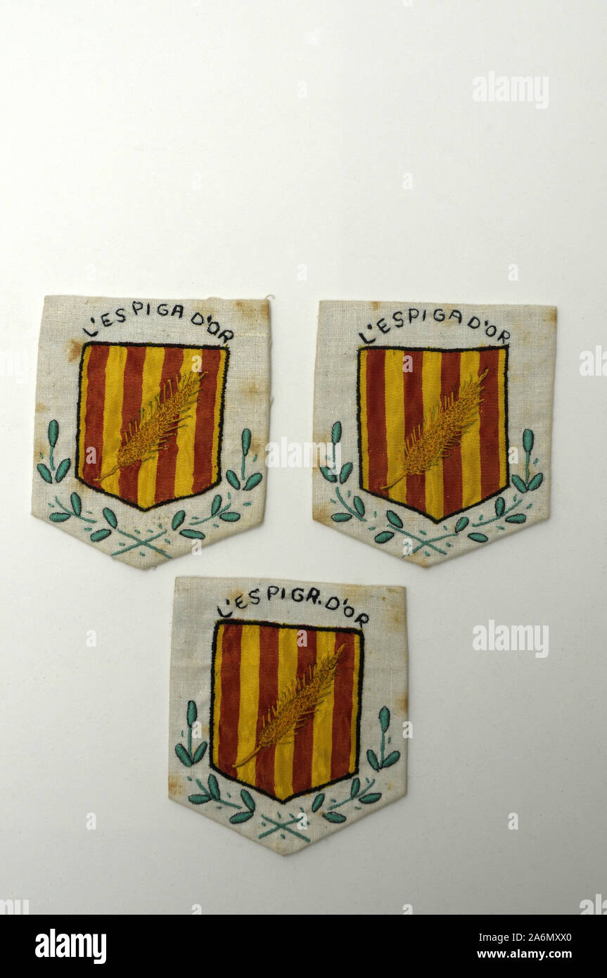 Catalunya, embroidered cloth shield, vintage original, retro, vintage ...