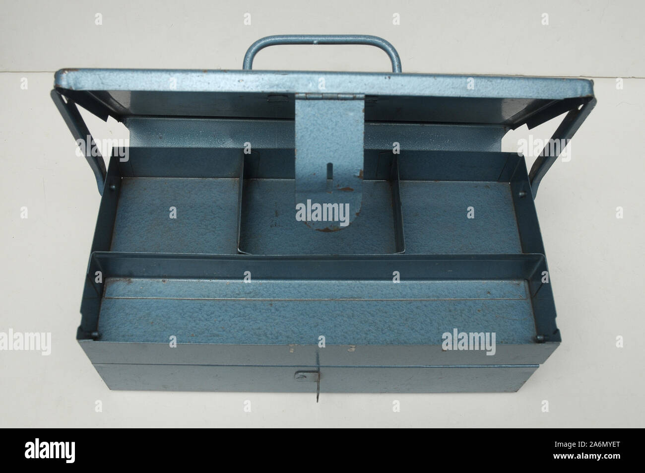 blue metal toolbox Stock Photo - Alamy