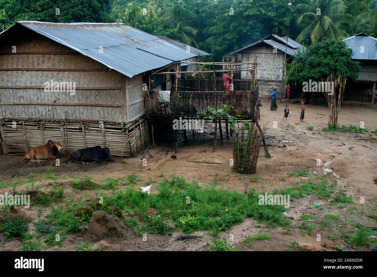 Mru tribe hi-res stock photography and images - Alamy