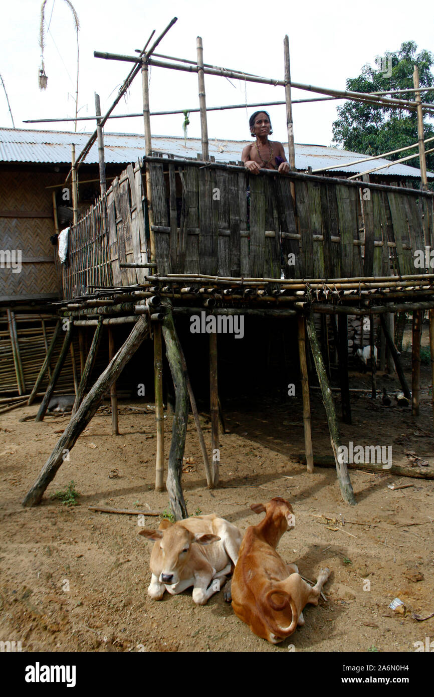 Murong tribe hi-res stock photography and images - Alamy