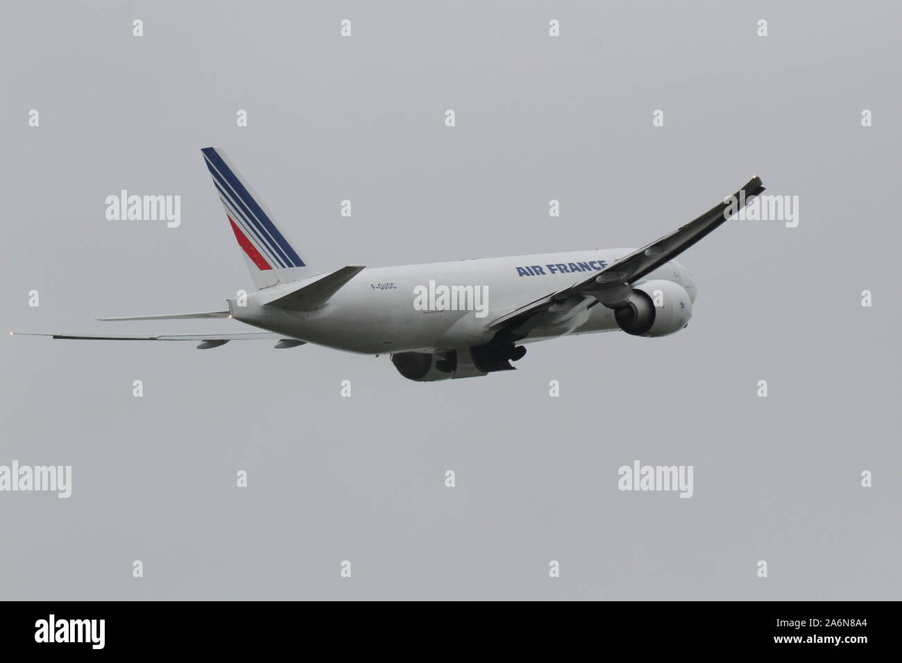 Boeing 77f hi-res stock photography and images - Alamy