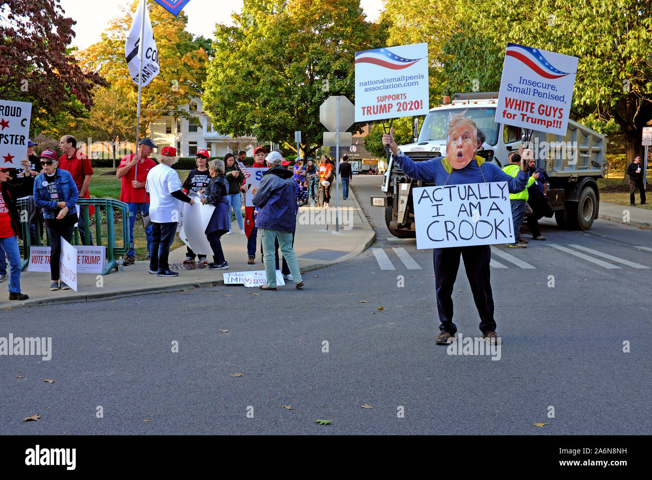 I am a crook sign hi-res stock photography and images - Alamy