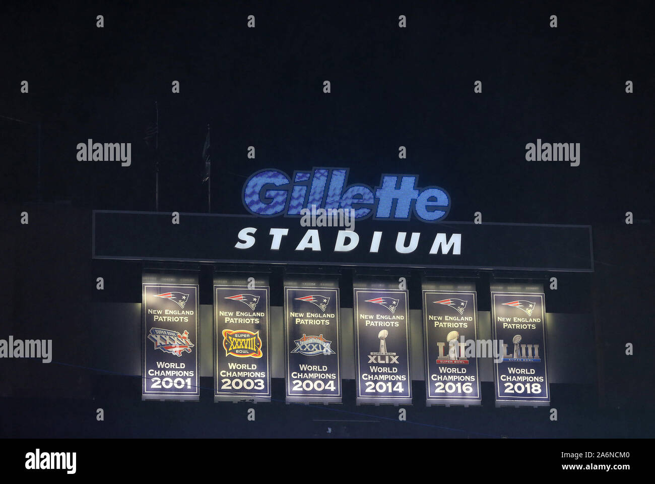 Cleveland browns banners hi-res stock photography and images - Alamy