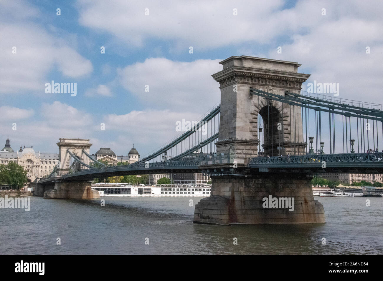 The Széchenyi Chain Bridge crosses the Danube River and connects Buda ...