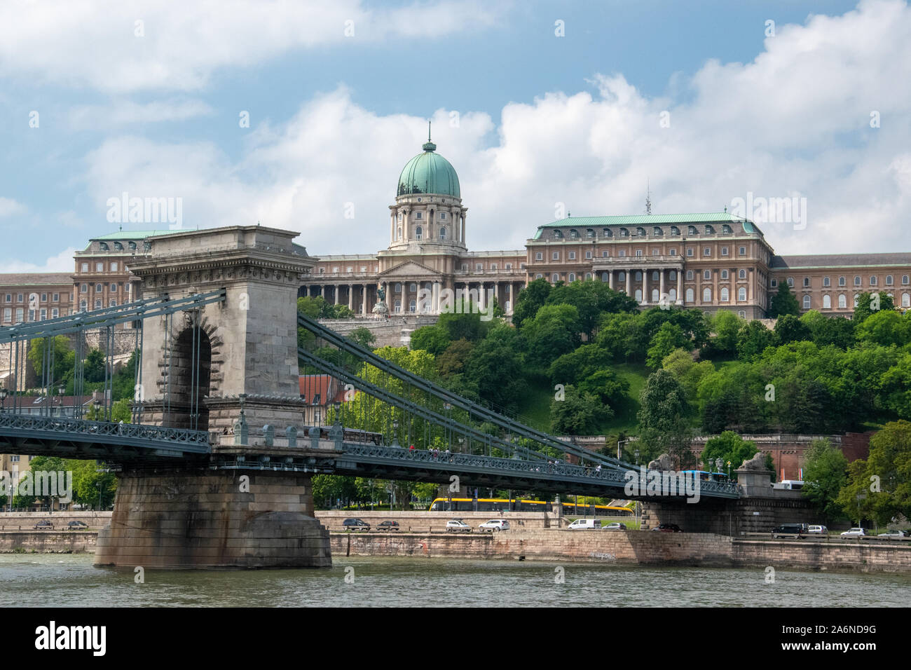 The Széchenyi Chain Bridge crosses the Danube River and connects Buda ...