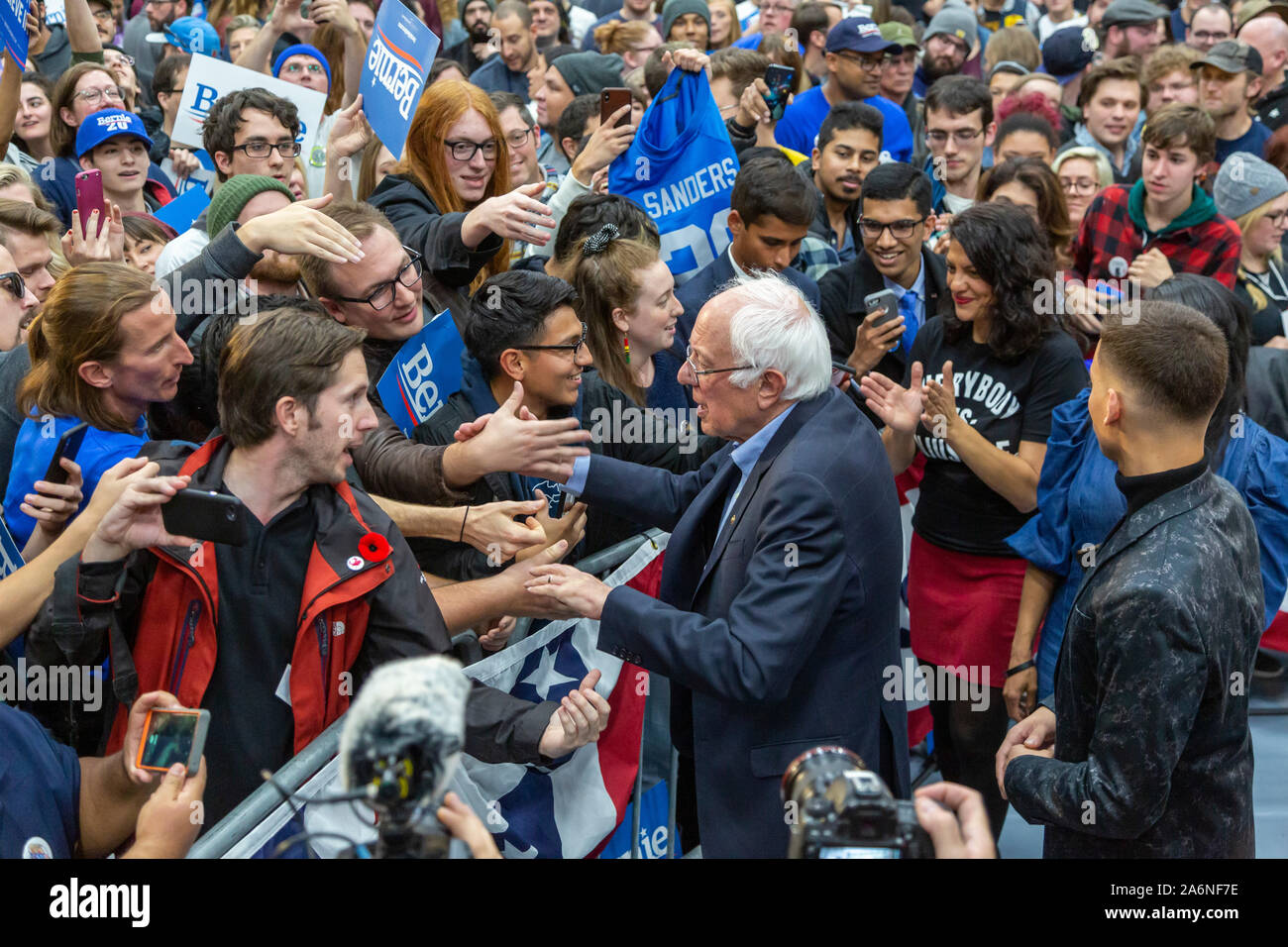 Presidential rope line hi-res stock photography and images - Alamy