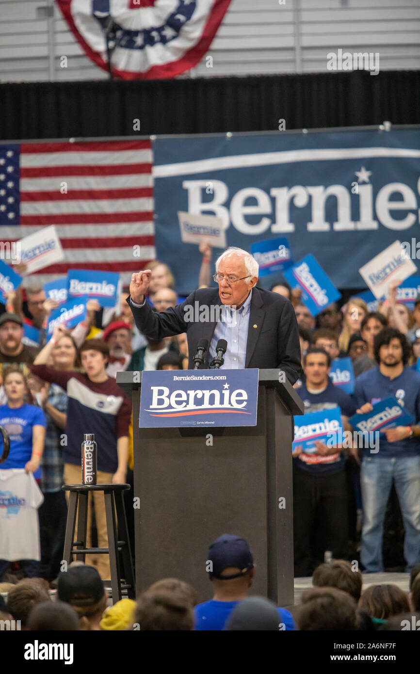 2020 campaign rally hi-res stock photography and images - Alamy