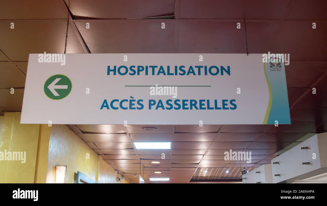 French hospital sign hi-res stock photography and images - Alamy