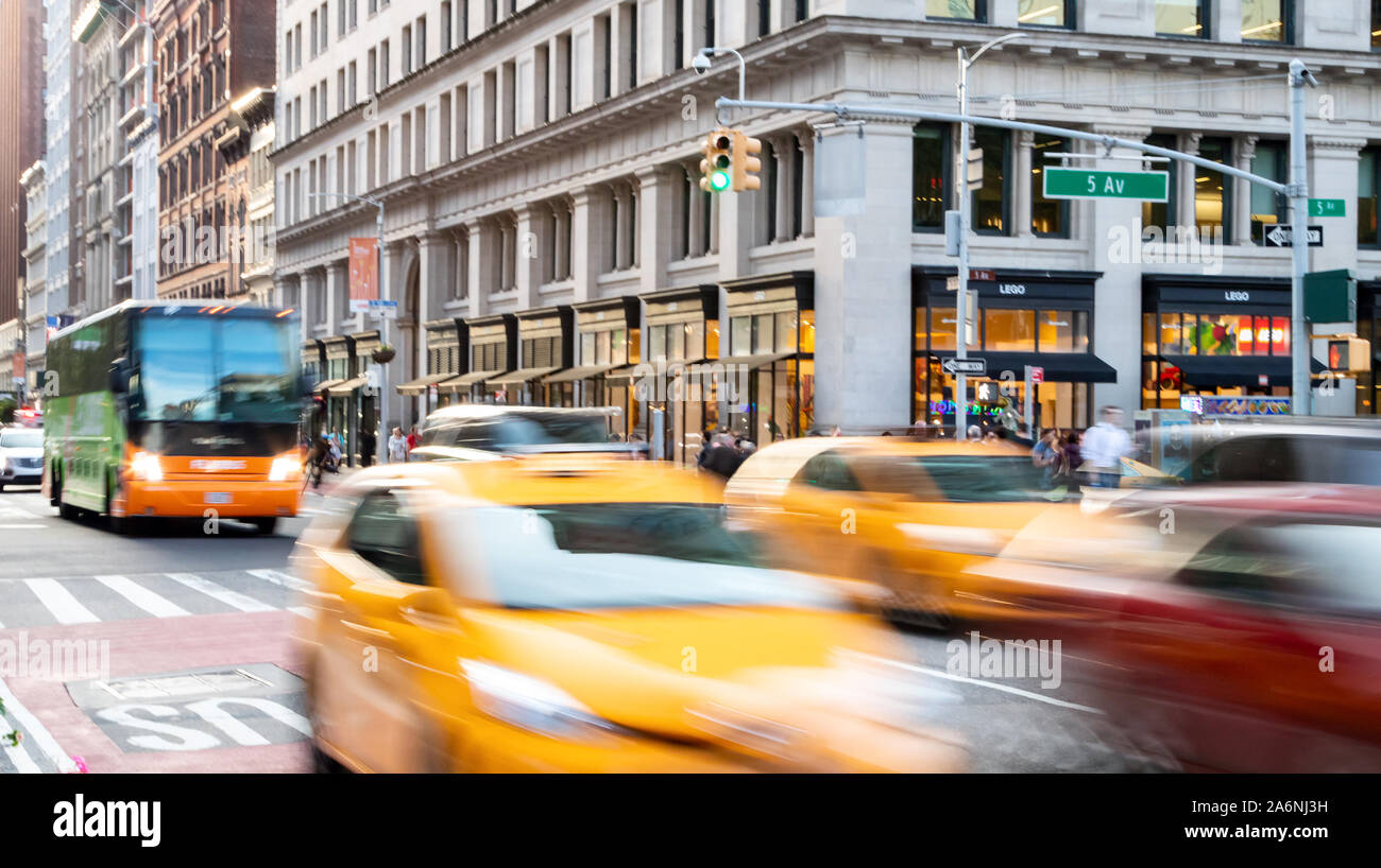 NEW YORK CITY 2019: Cars, taxis and buses speed through the busy ...