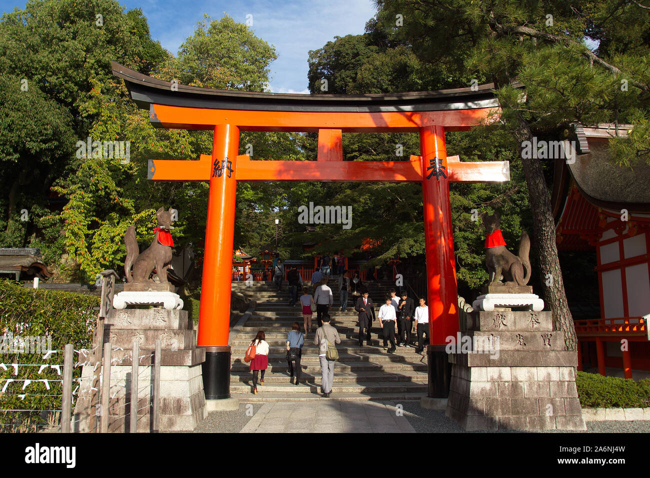 Arch at the entrance of a shrine hi-res stock photography and images ...