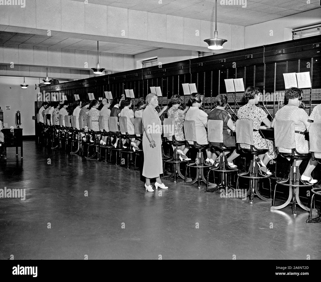 Early 1900s telephone operators Black and White Stock Photos & Images ...