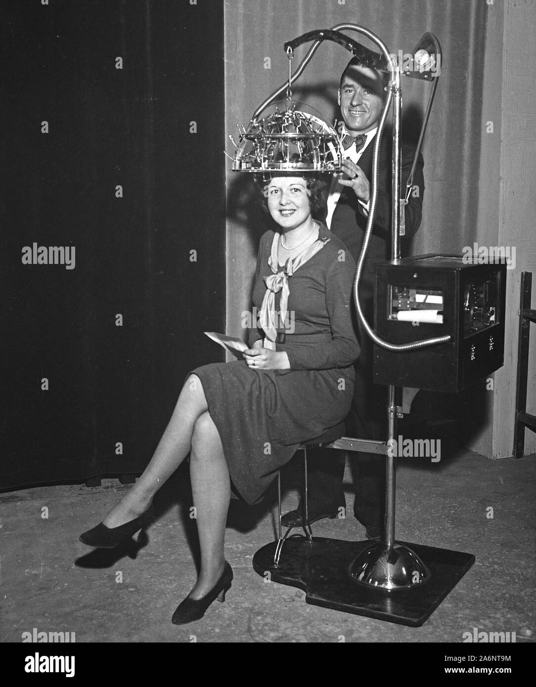 1930s phrenology machine hi-res stock photography and images - Alamy