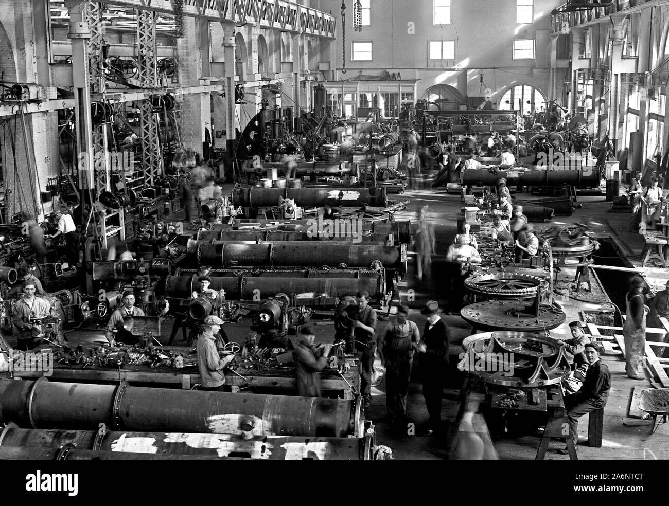 U.S. Naval Yard Torpedo Shop ca. 1917 Stock Photo - Alamy