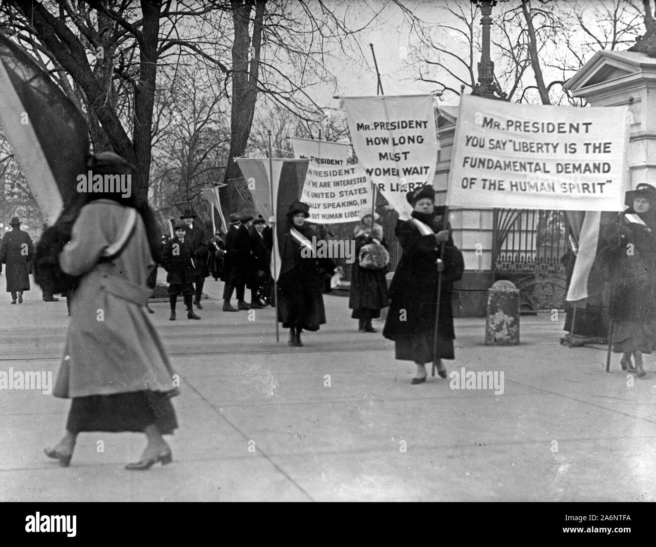 Woman Suffrage Movement - Woman suffrage picket parade Washington D.C ...