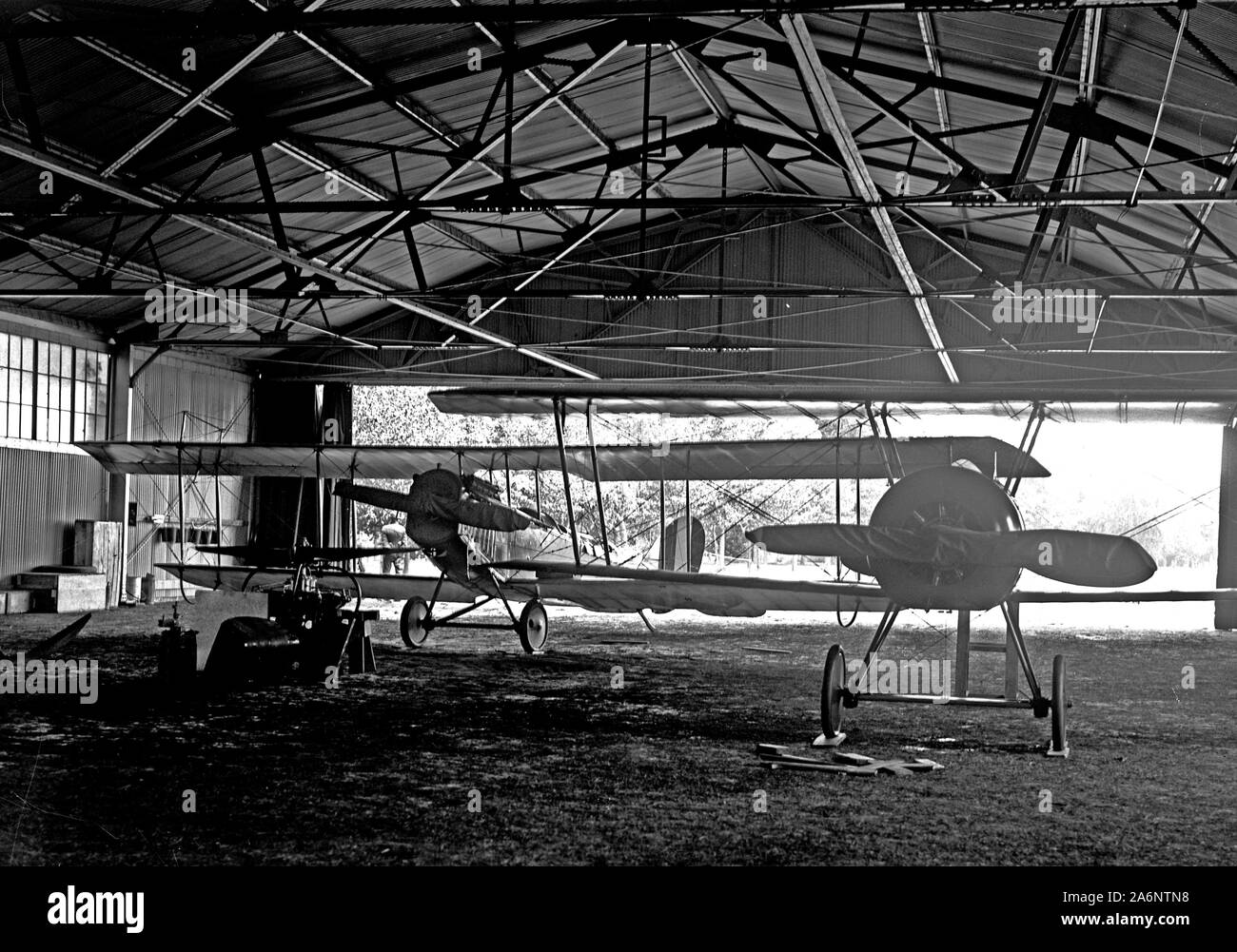 Early 1900s airplanes hi-res stock photography and images - Alamy