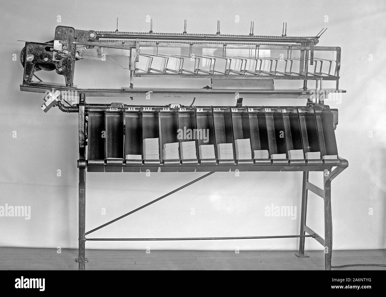 Tabulating machine hi-res stock photography and images - Alamy