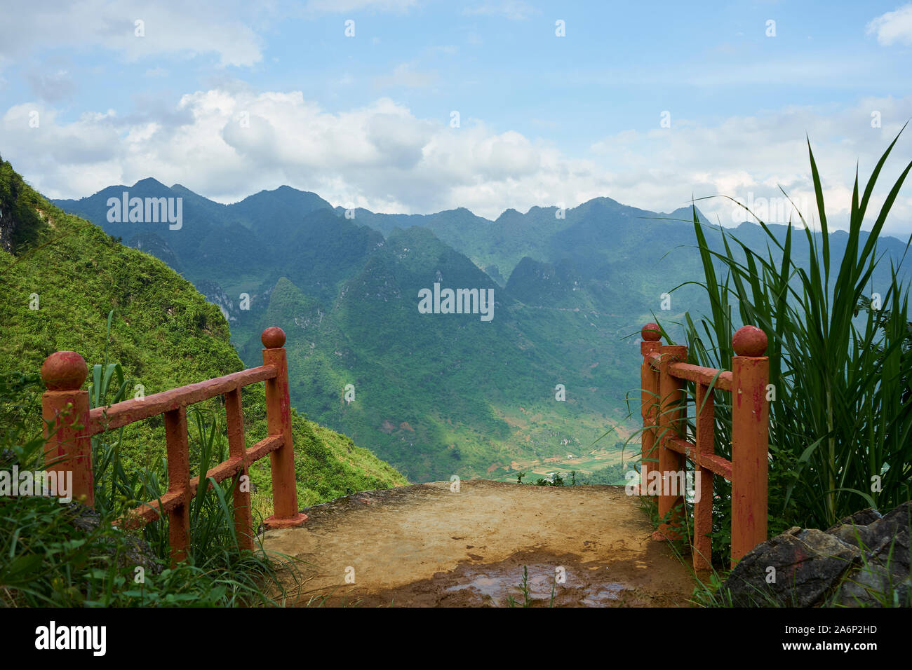 North vietnam landscape hi-res stock photography and images - Alamy
