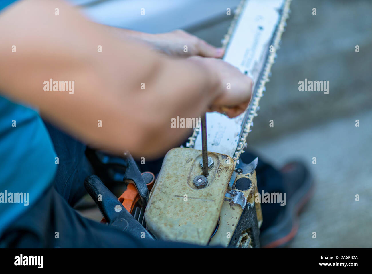 Two Man Chain Saw High Resolution Stock Photography and Images - Alamy