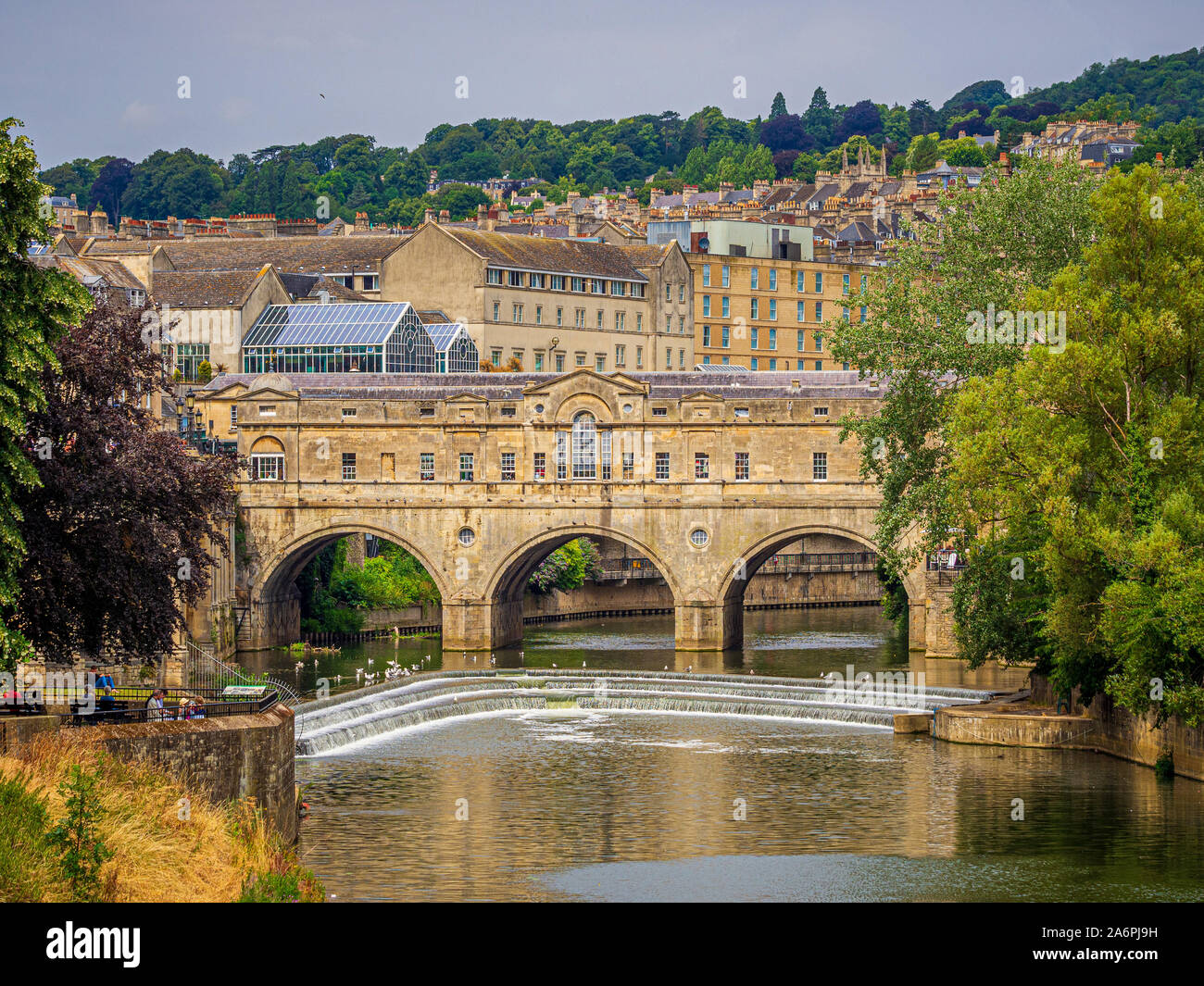 Pulteney Bridge crossing the River Avon in Bath, England. Completed by ...