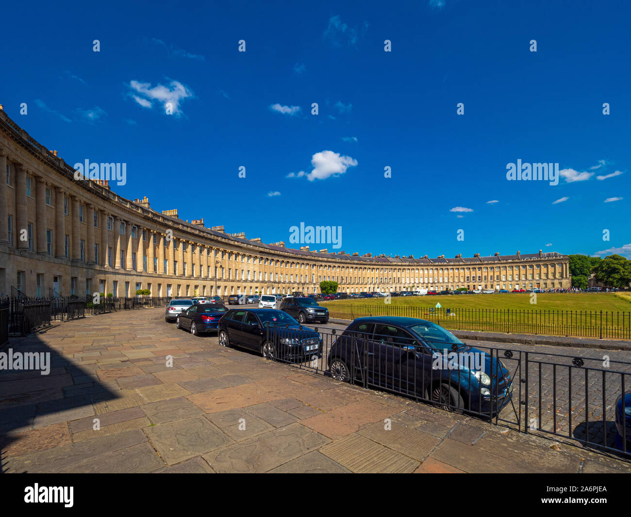 Royal crescent cresent hi-res stock photography and images - Alamy