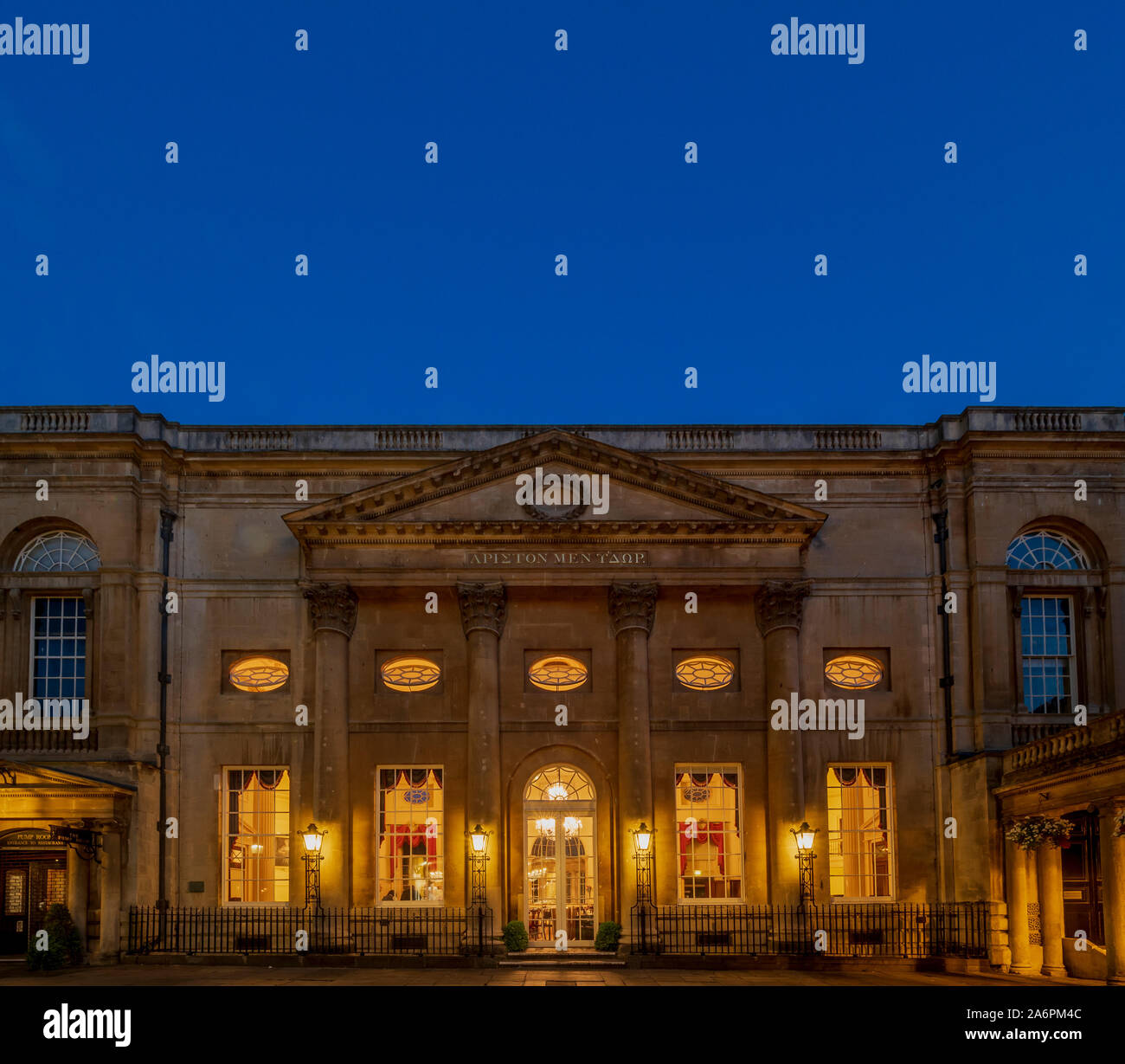 Restaurant facade windows hi-res stock photography and images - Alamy