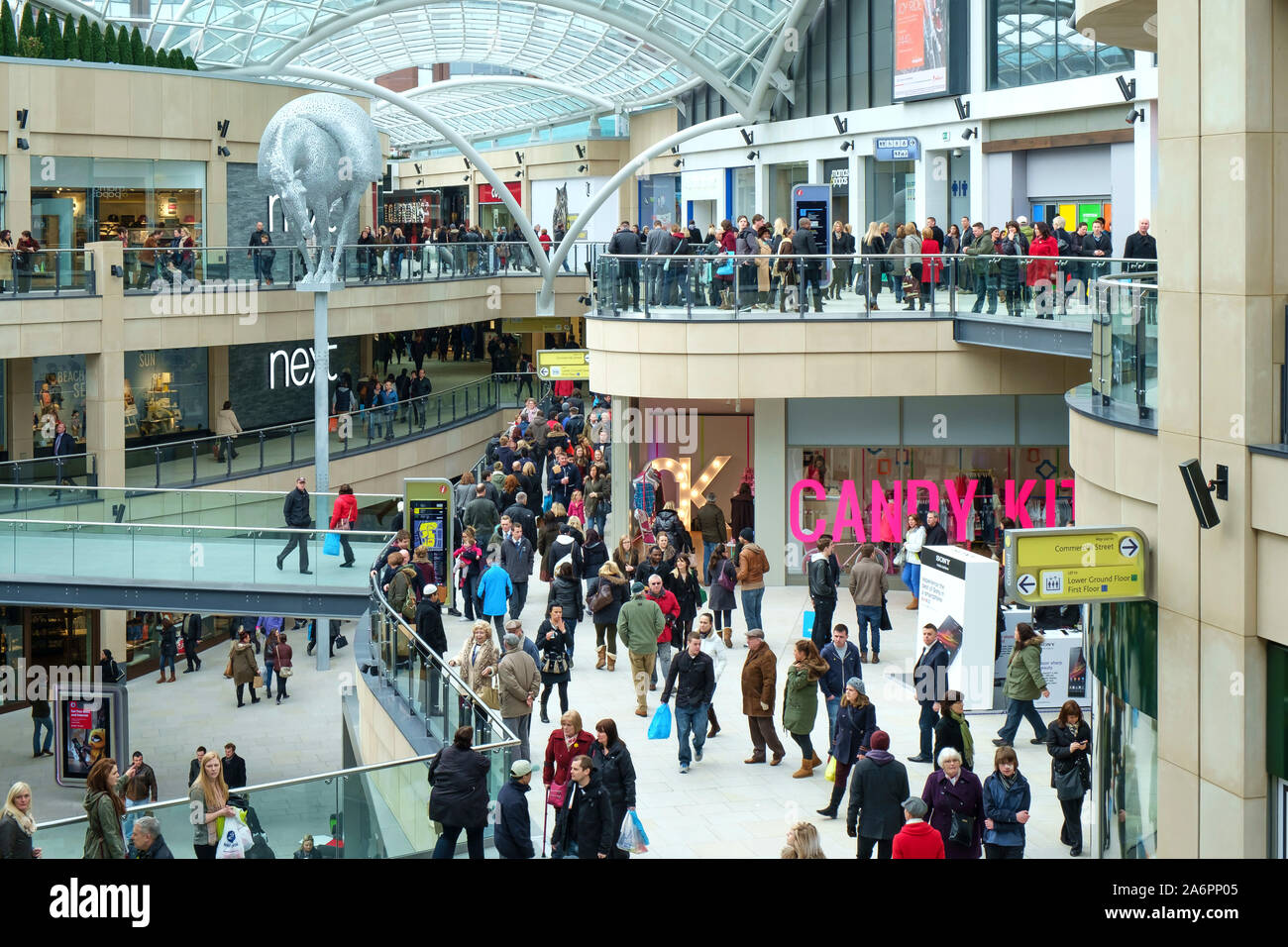 Trinity leeds shopping centre hi-res stock photography and images - Alamy