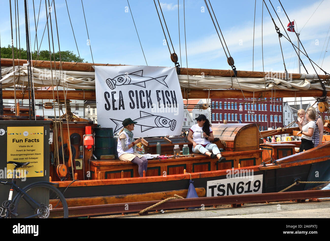 Sea Sick Fish Stock Photo - Alamy