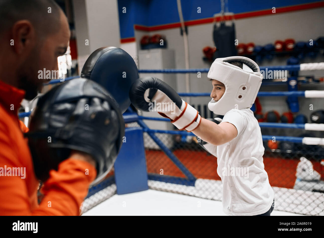 Defense technique hi-res stock photography and images - Alamy