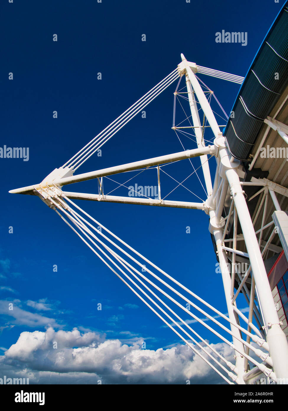 Mast stay hi-res stock photography and images - Alamy