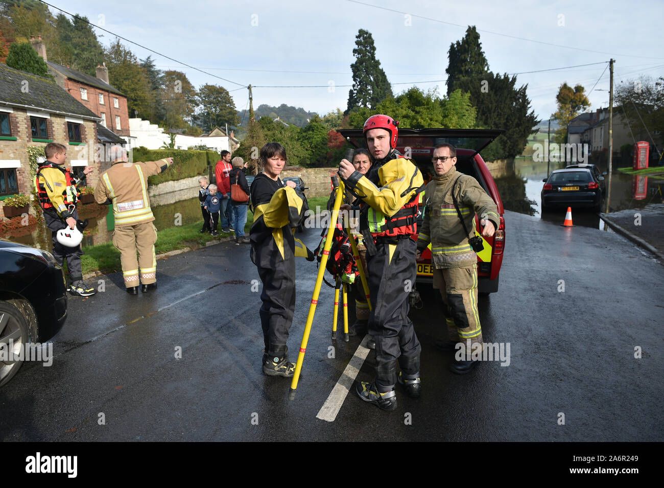 Gloucestershire fire and rescue hi-res stock photography and images - Alamy