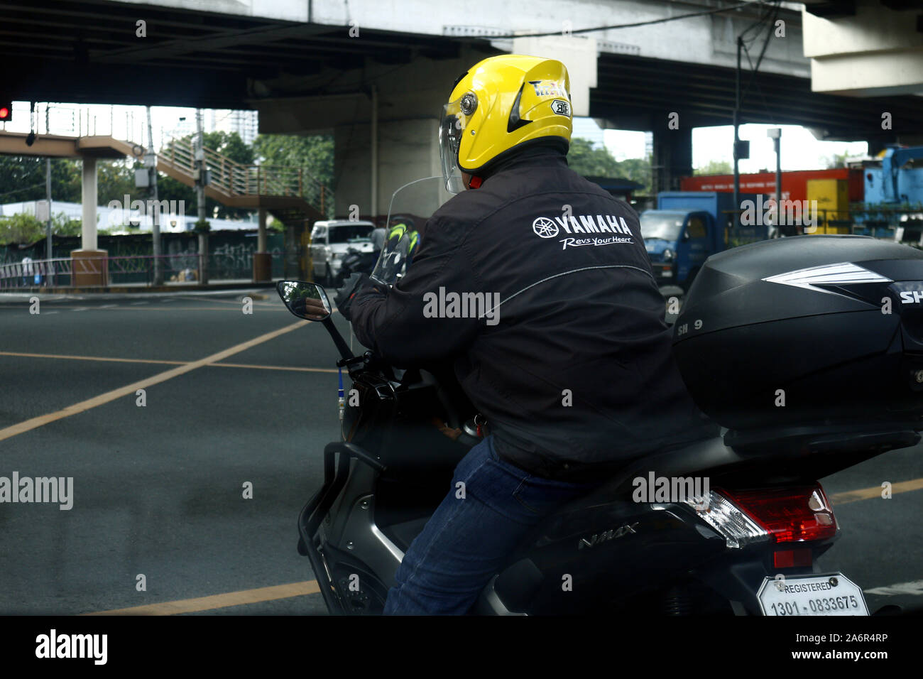 Filipino driver hi-res stock photography and images - Alamy