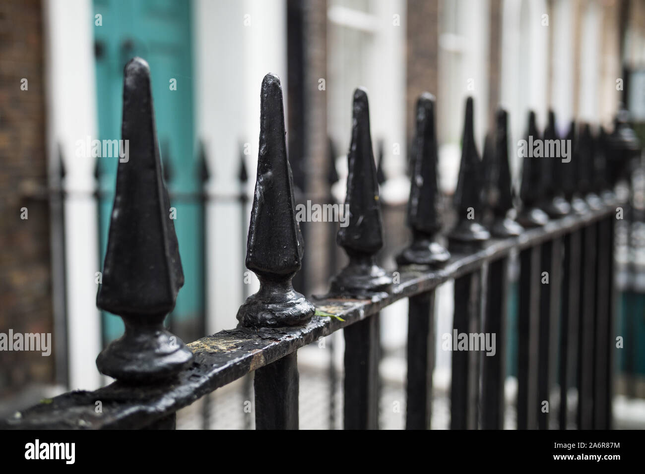 London wrought iron fence hi-res stock photography and images - Alamy