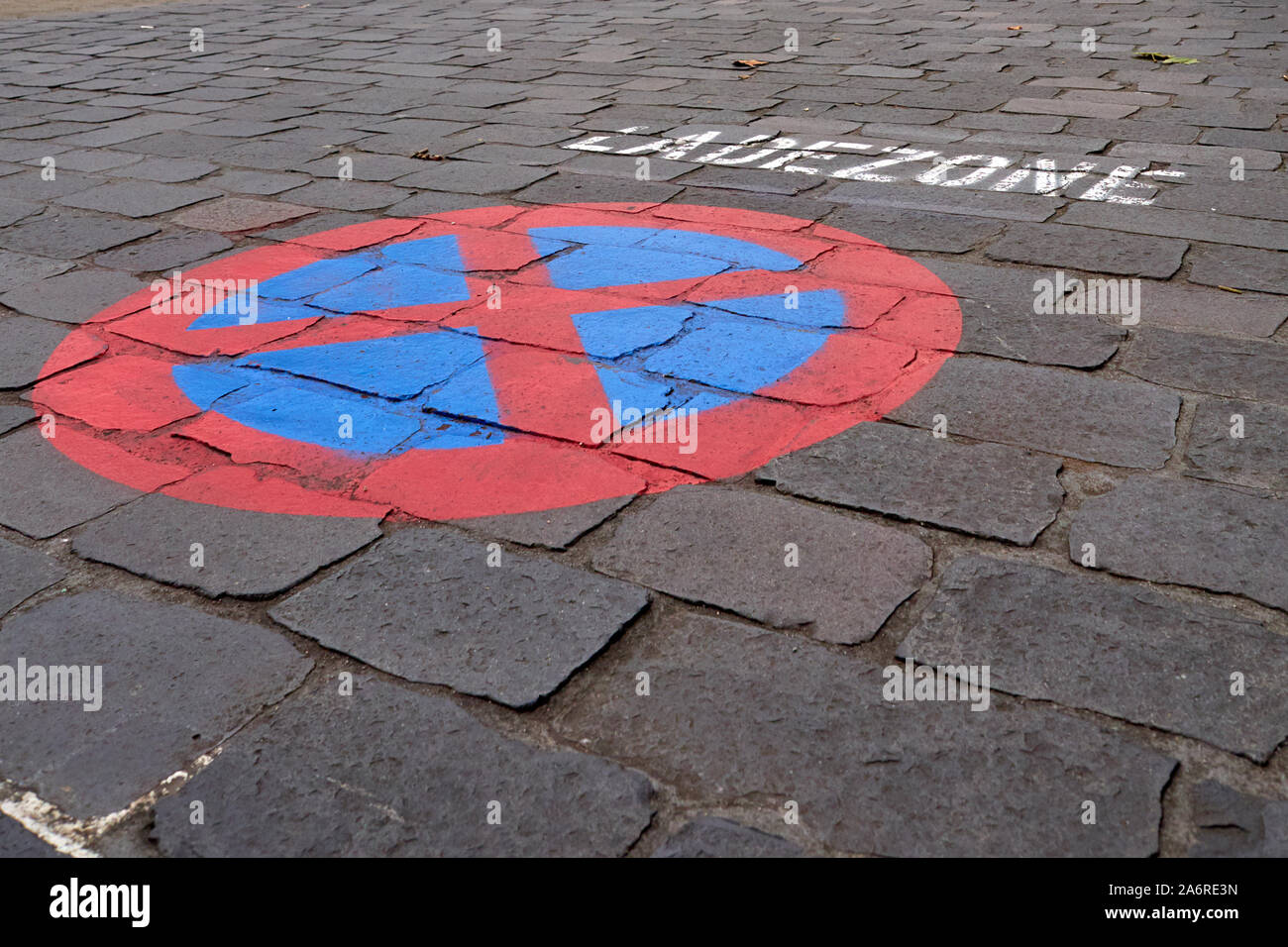 Ladezone hi-res stock photography and images - Alamy