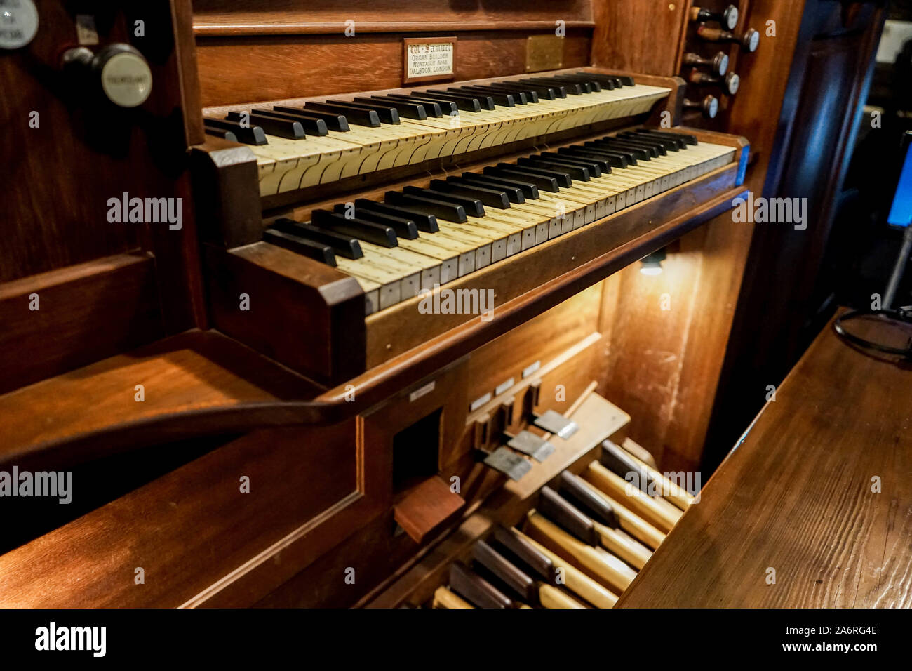 Cathedral Pipe Organ, classical music concert Stock Photo - Alamy