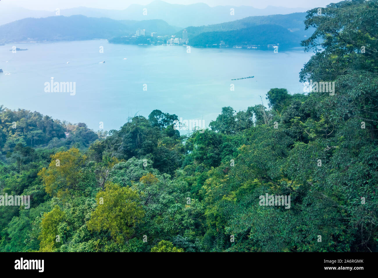 Overhead shot lake hi-res stock photography and images - Alamy