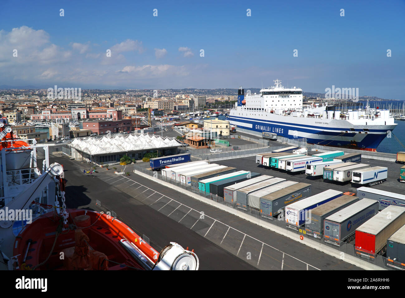 Port catania sicily hi-res stock photography and images - Alamy