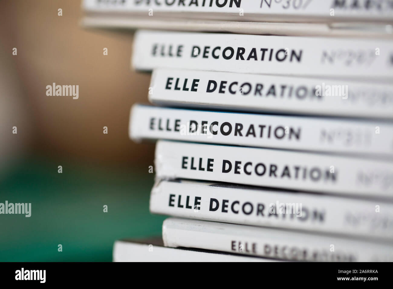 Elle magazine cover hi-res stock photography and images - Alamy