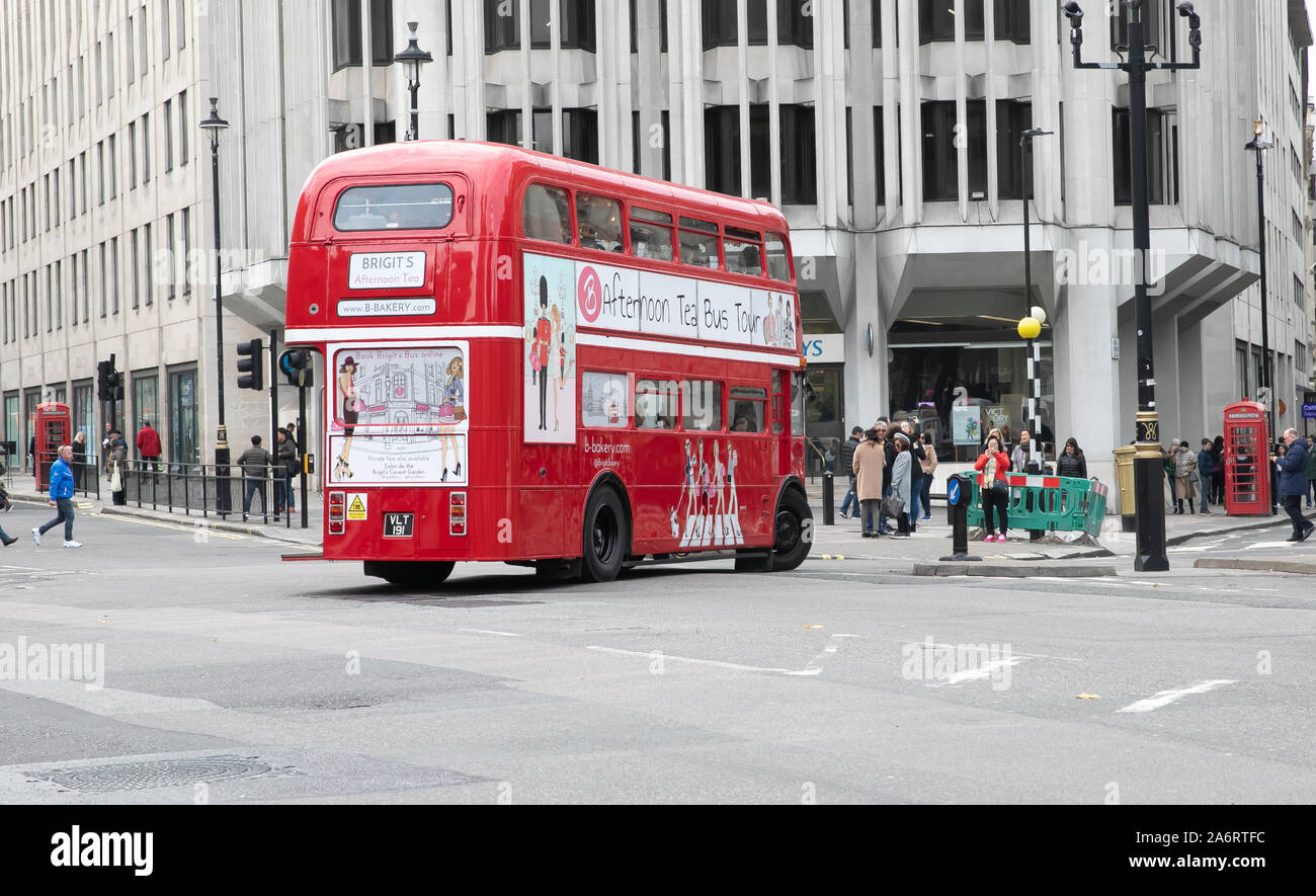 Bus number plate london hi-res stock photography and images - Alamy