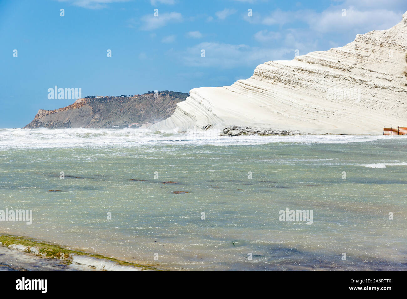 rocky white cliffs Stair of the Turks or Scala dei Turchi, Realmonte ...