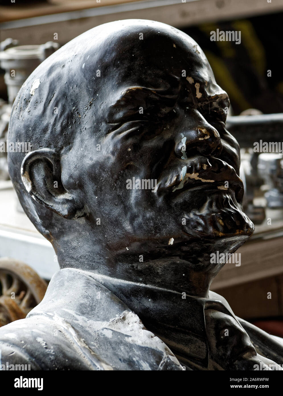 Photo bust lenin hi-res stock photography and images - Alamy