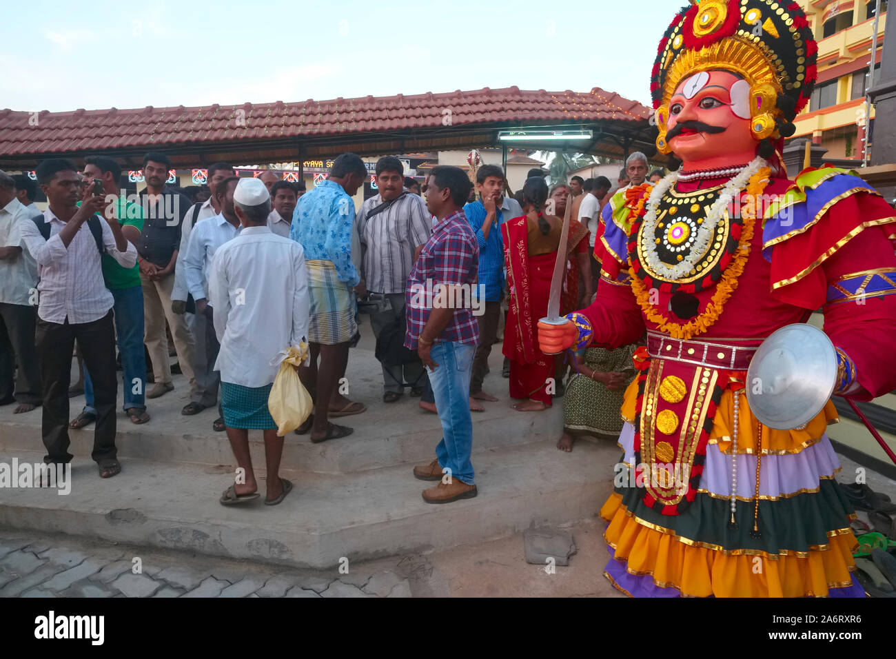 India warrior puppets hi-res stock photography and images - Alamy