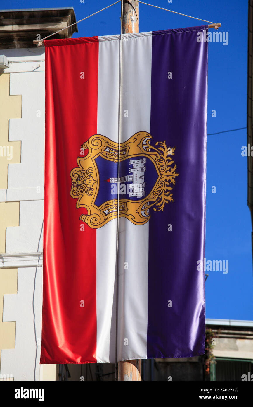 Split flag hi-res stock photography and images - Alamy