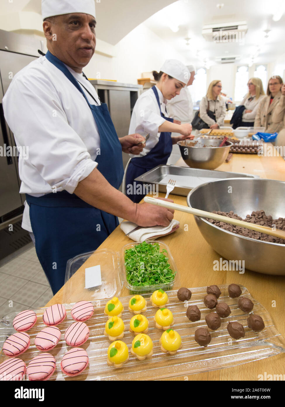 Kitchen windsor castle hi-res stock photography and images - Alamy