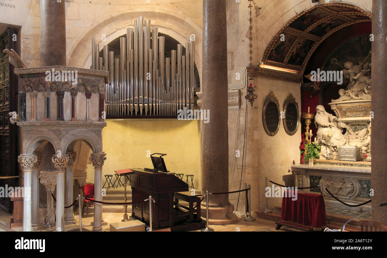 Croatia, Split, Cathedral, interior Stock Photo - Alamy