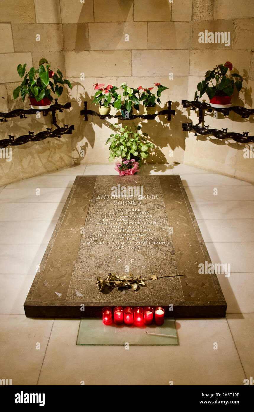Tomb Sagrada Familia Gaudi