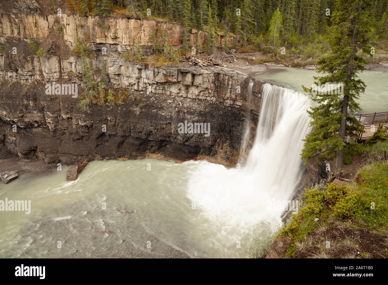 Waterfall into lake crescent hi-res stock photography and images - Alamy