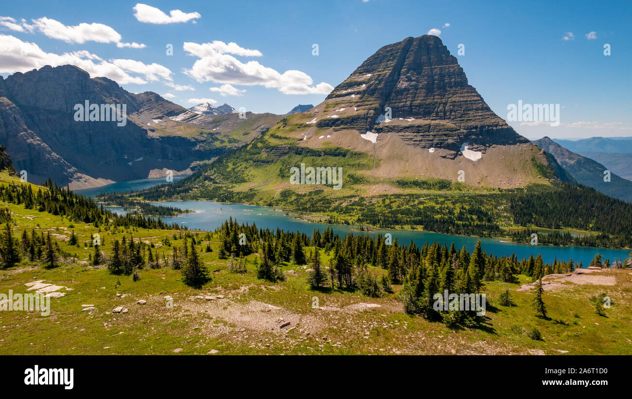 Hidden lake overlook along the Hidden Pass Trail in Logan Pass area of ...