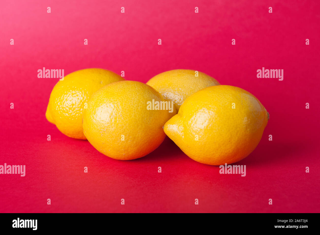 Lemons and oranges hi-res stock photography and images - Alamy